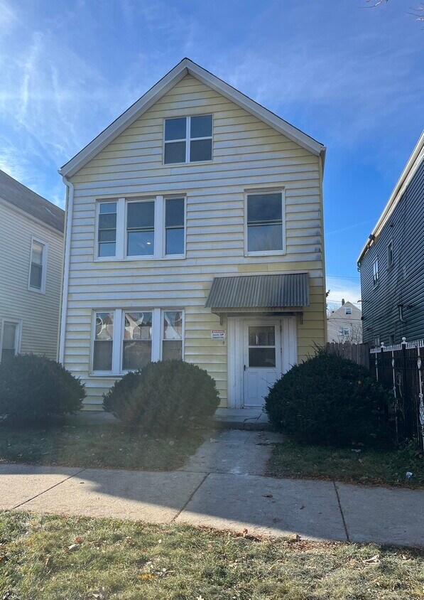 5026 S Rockwell St, Chicago, IL 60632 - House Rental in Chicago, IL ...