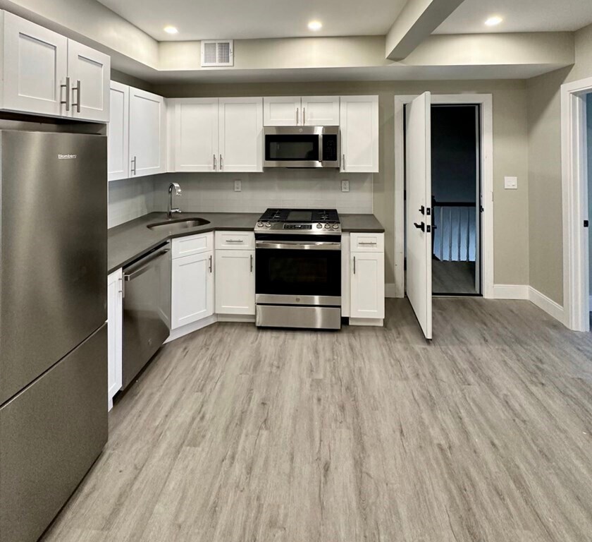 39 Maverick Square Unit 201, Boston, MA 02128 - Room for Rent in Boston ...