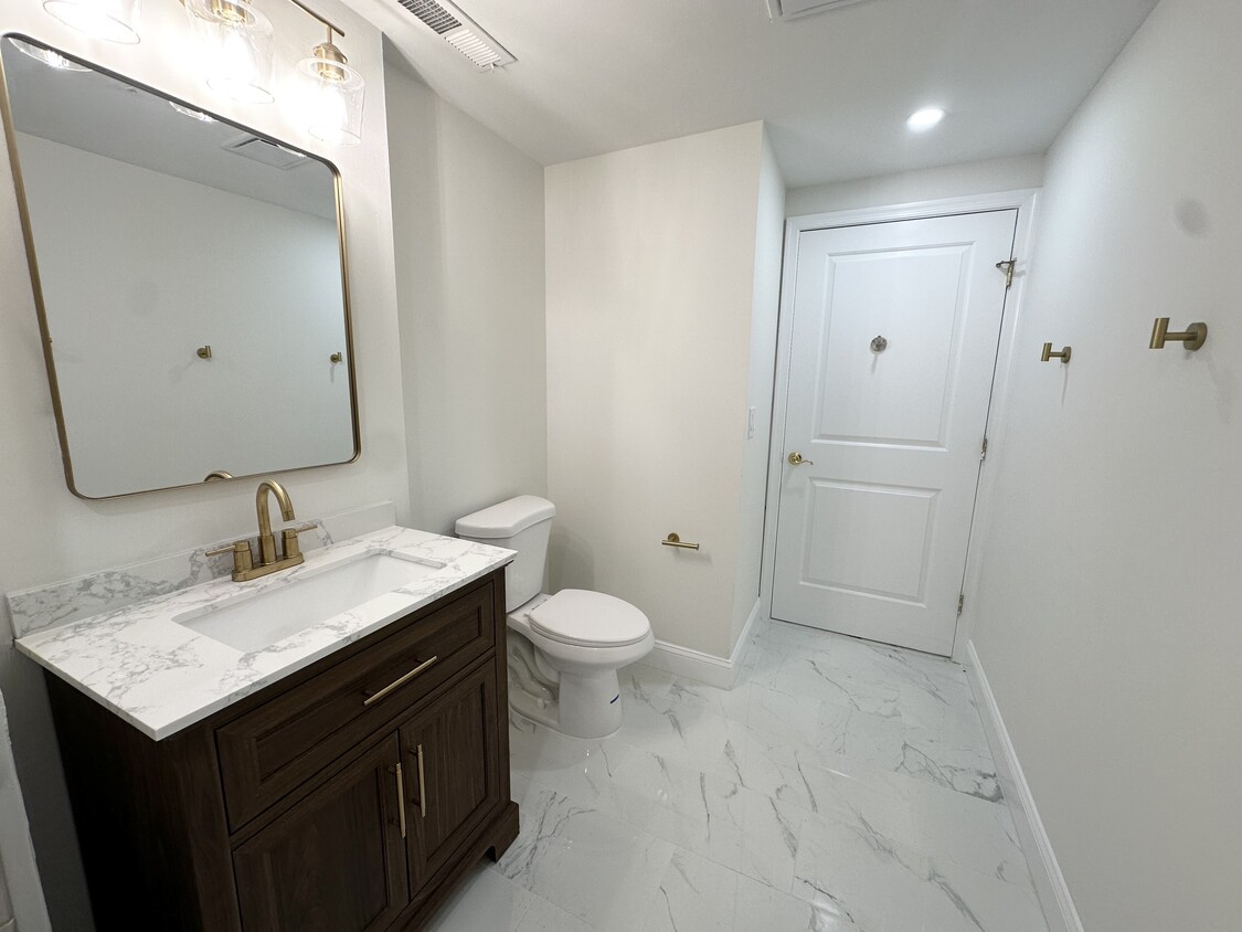 The Flats at Professional Arts Building - 101 W Read St Baltimore, MD ...