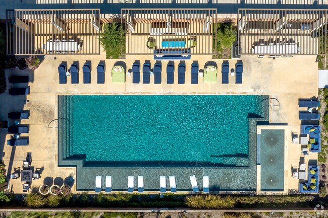 The Jackson at Viridian - Apartments in Arlington, TX | Apartments.com