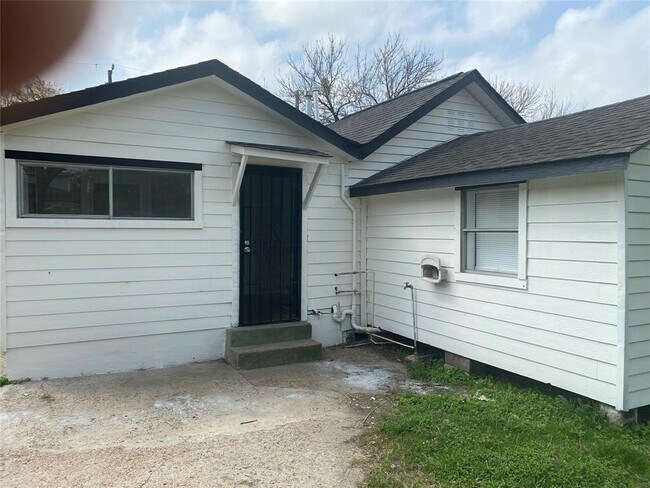 7705 Avenue I, Houston, TX 77012 - House Rental in Houston, TX ...