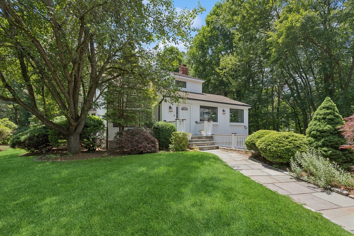 3 Donald Dr, Westport, CT 06880 - House Rental in Westport, CT ...