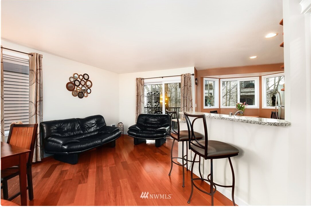 1125 N 93rd St Unit 2, Seattle, WA 98103 - Condo for Rent in Seattle, WA | Apartments.com
