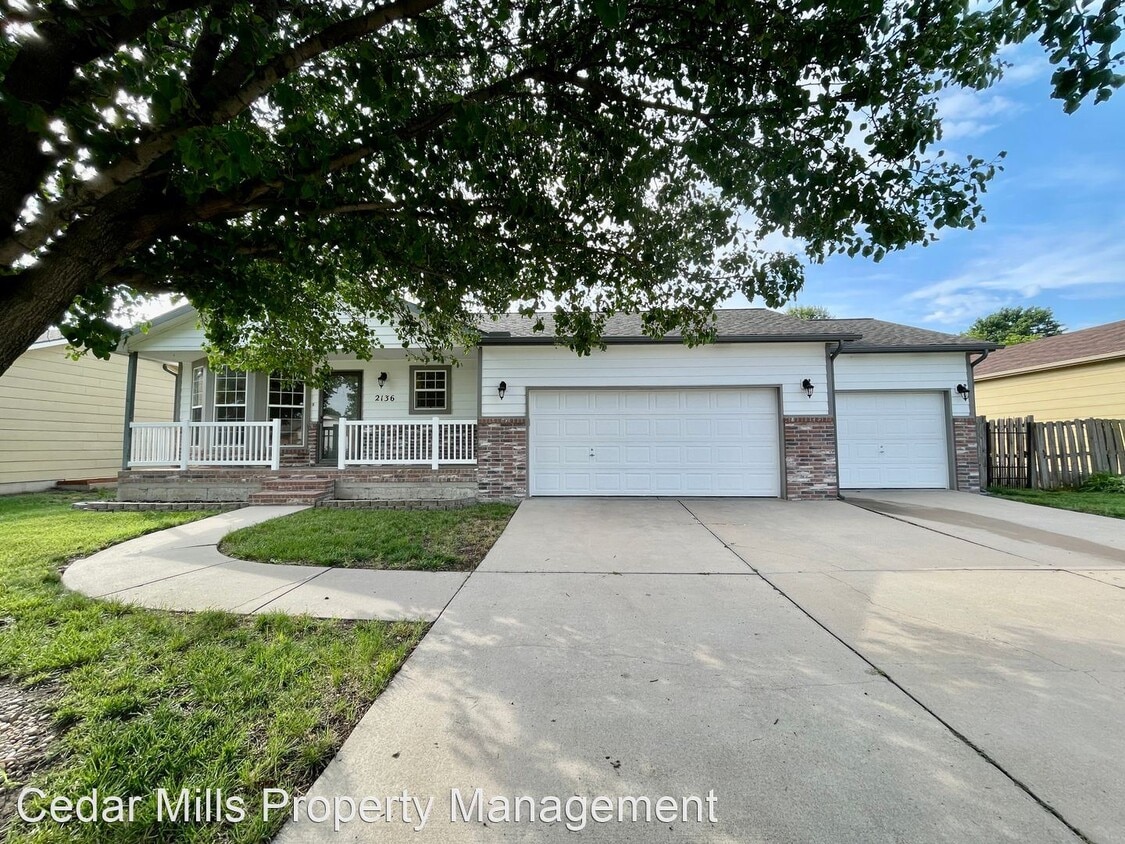 2136 S Parkridge St, Wichita, KS 67209 - House Rental in Wichita, KS ...