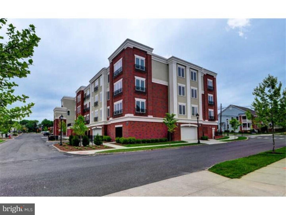 968 Robbinsville Edinburg Rd Unit 210, Robbinsville Township, NJ 08691 ...