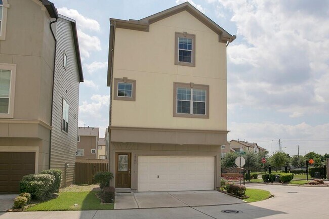 10702 Clearview Villa Pl, Houston, TX 77025 - House Rental in Houston ...