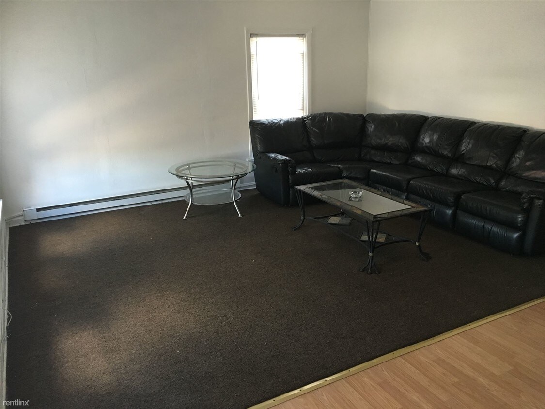 167 1/2 S Bridge St, Struthers, OH 44471 - Condo for Rent in Struthers ...