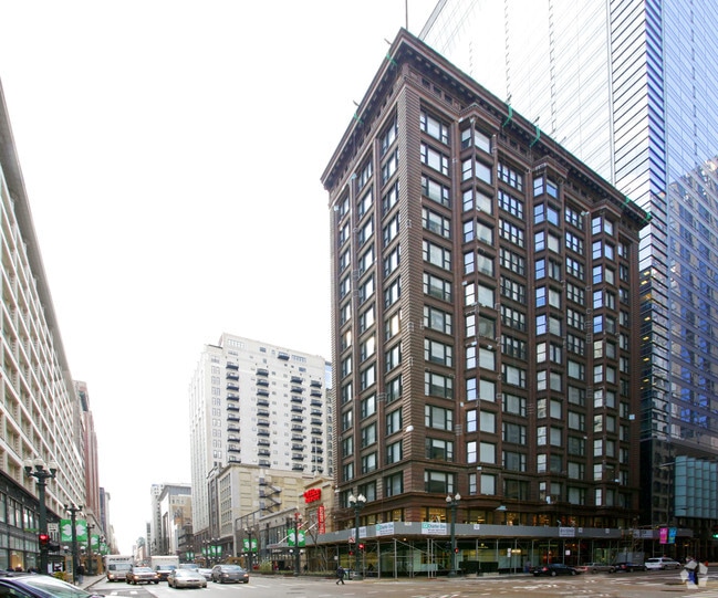 SAIC - Jones Hall Rentals - Chicago, IL | Apartments.com