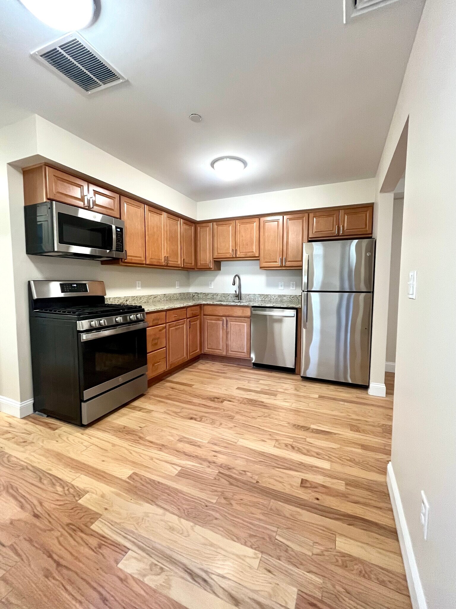 34 Randolph Dr Unit 34 Randolph Drive, Tewksbury, MA 01876 - Condo for ...