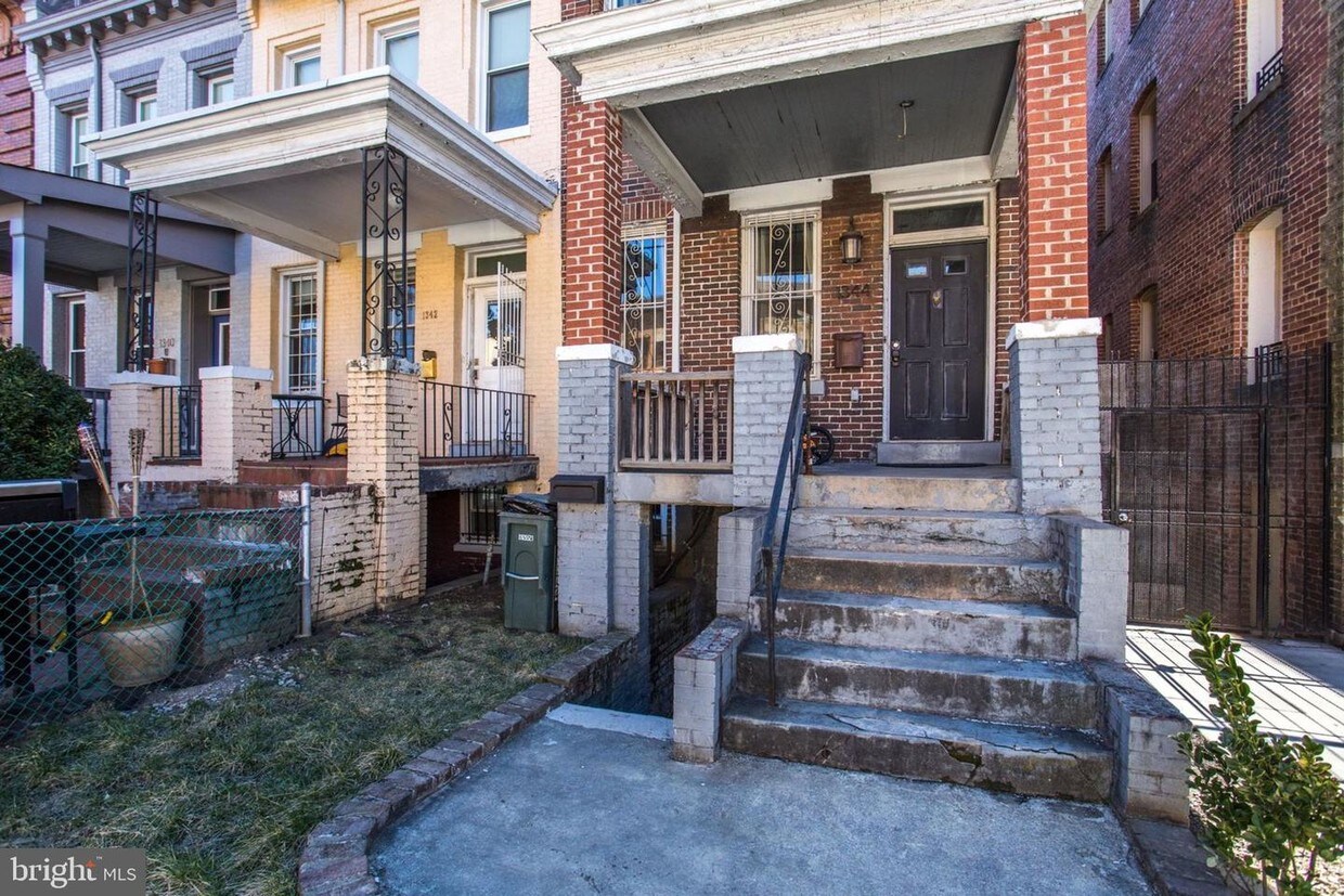 1344 Park Rd NW, Washington, DC 20010 - Room for Rent in Washington, DC ...