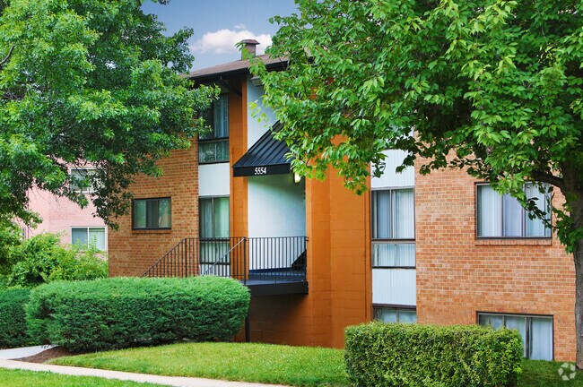 Glassmanor 3 Bedroom Apartments under $5,000 - Oxon Hill, MD - 21 ...