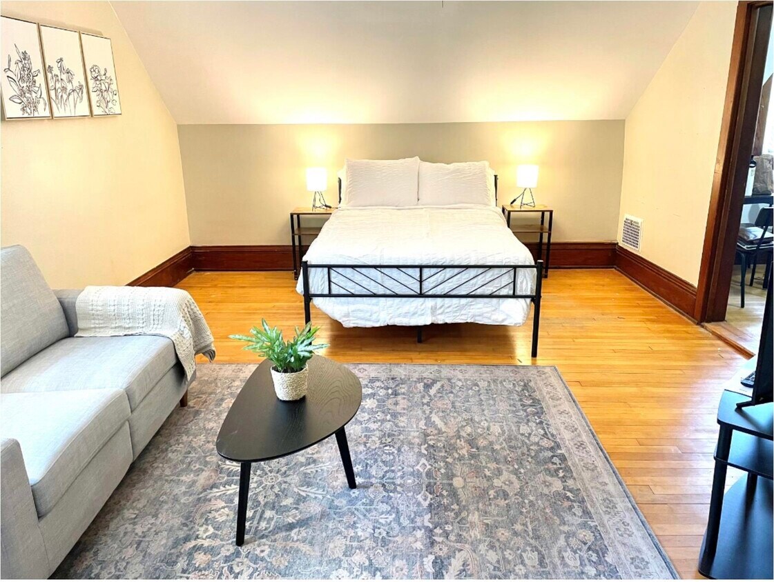 626 W Olin Ave Unit 4, Madison, WI 53715 - Room for Rent in Madison, WI ...