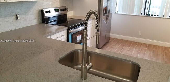 11290 Taft St Unit 11290, Pembroke Pines, FL 33026 - Condo for Rent in ...