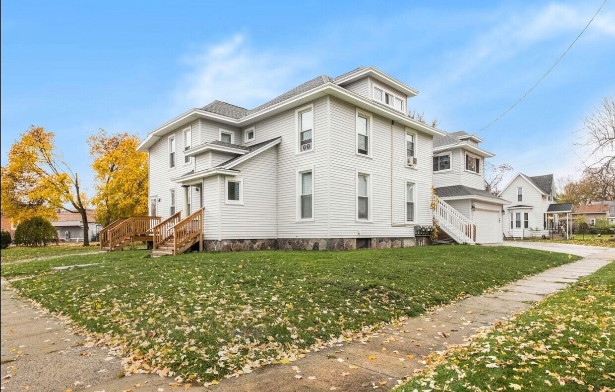 119 S Elm Ave Unit #1 Daniel McNeal, Jackson, MI 49203 - Apartments in ...