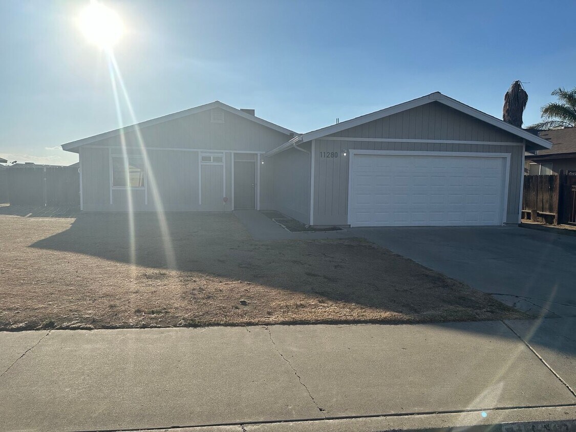 11280 Alvin St, Armona, CA 93202 - House Rental in Armona, CA ...
