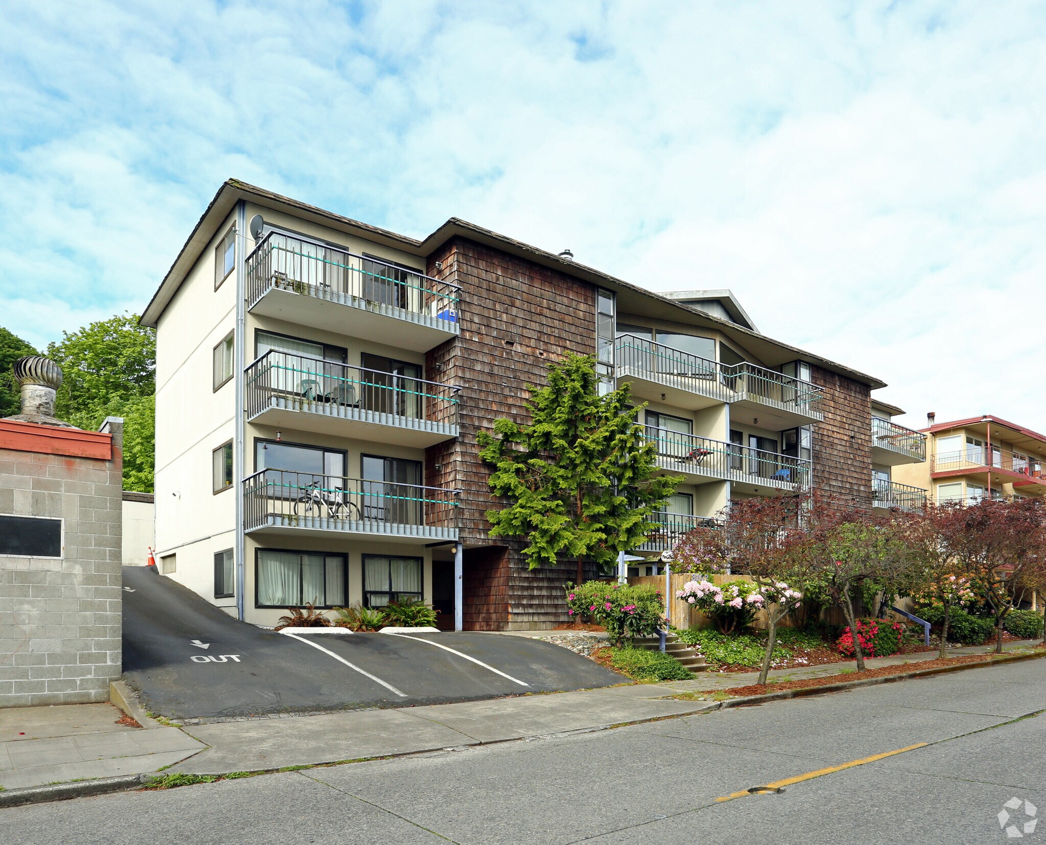 West Commodore Way Apartments - 3107 W Commodore Way Seattle, WA 98199 ...