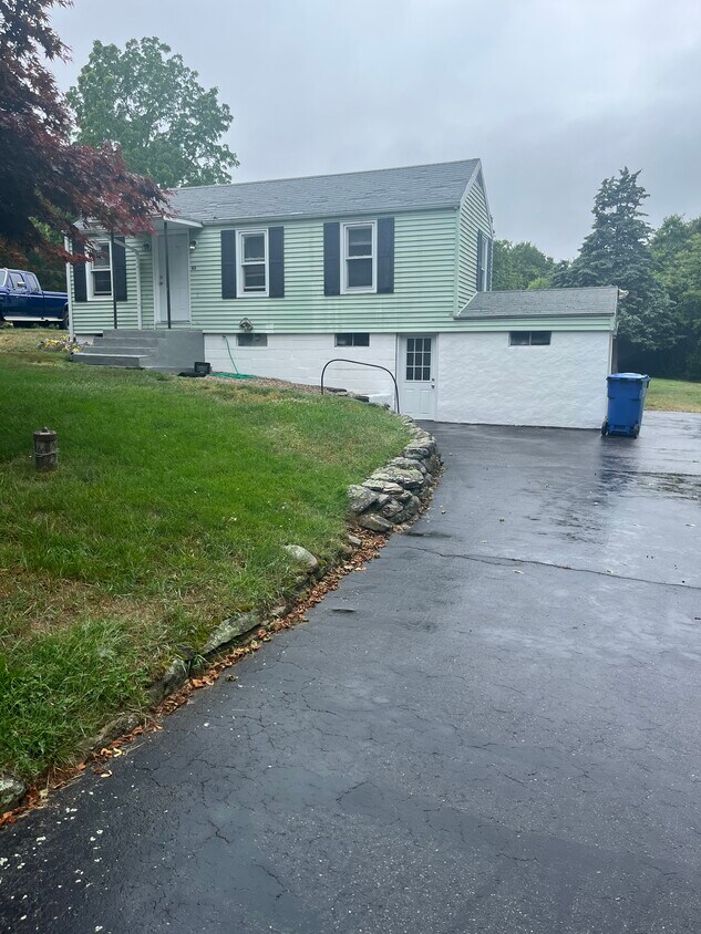 43 Sharp Hill Rd, Montville, CT 06382 - House Rental in Montville, CT ...