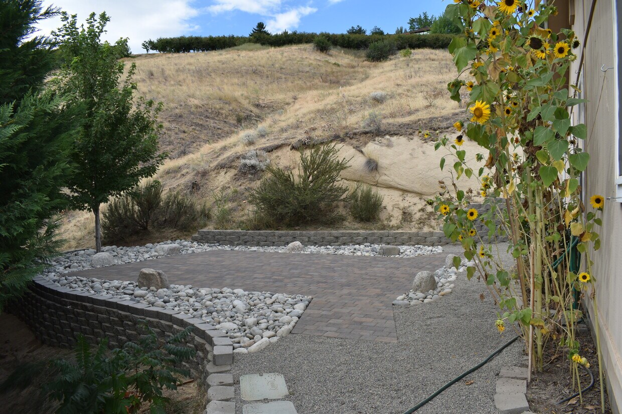 2121 Springwater Avenue, Wenatchee, WA 98801 - House Rental in ...