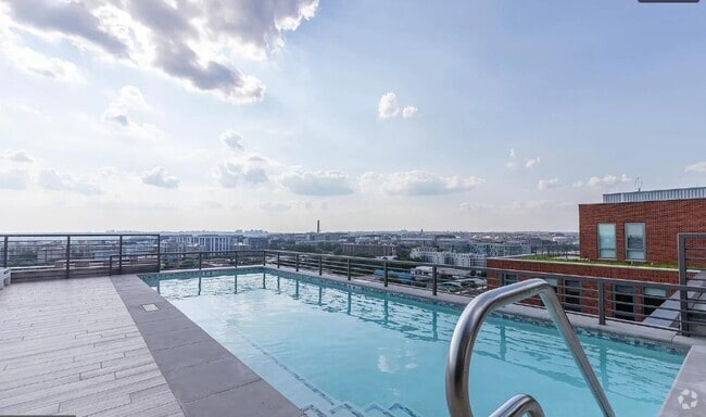 Capitol Riverfront Houses for Rent with a Swimming Pool - Washington ...