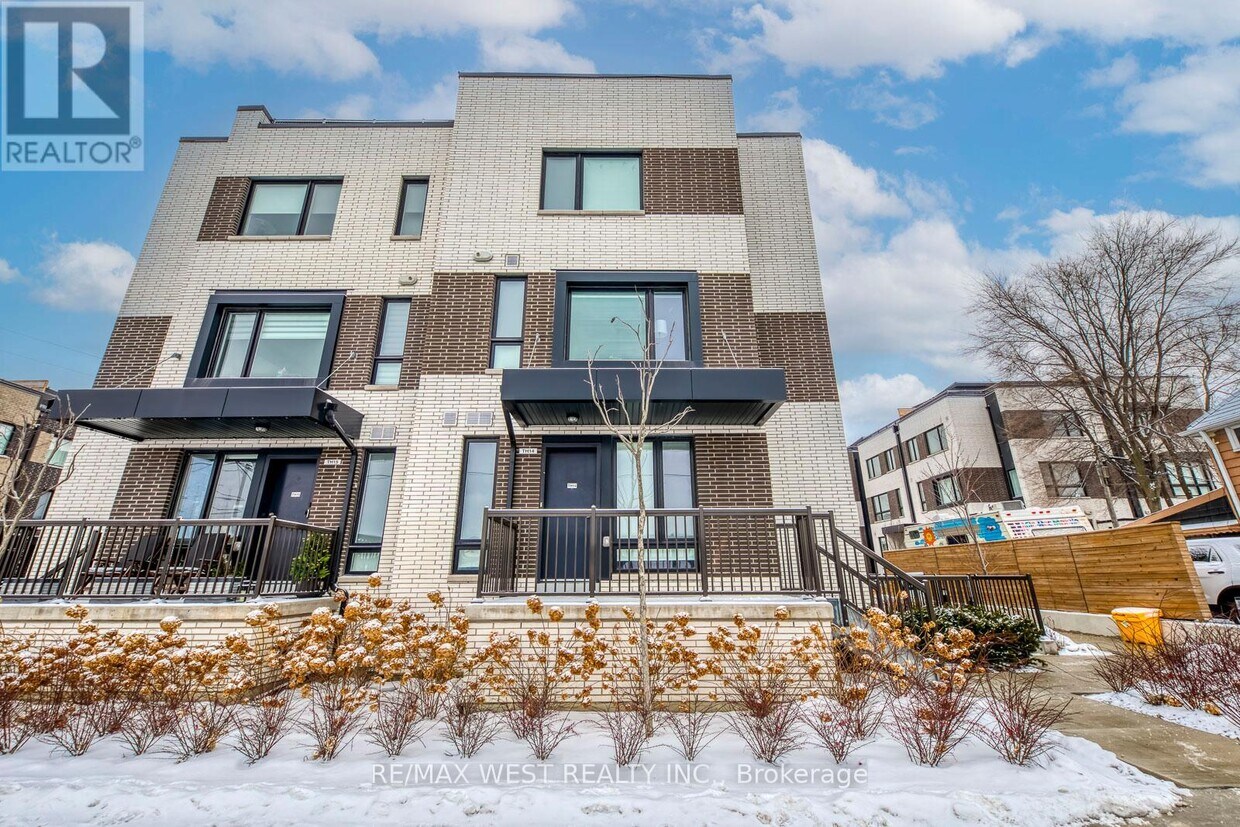 40 Ed Clark Gdns, Toronto, ON M6N 0B5 - Maison de Ville à Louer à ...