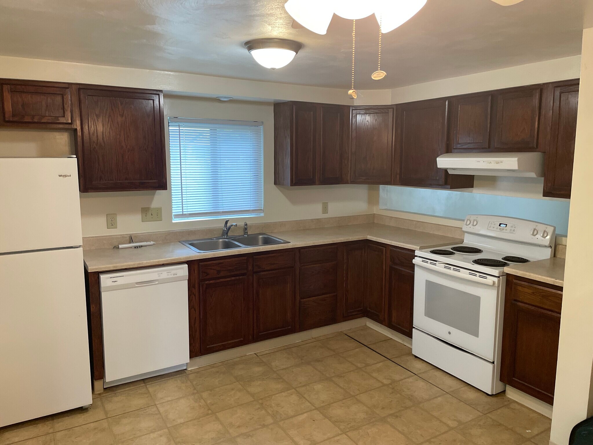 3575 Smith Dr Unit Right Sde, Endicott, NY 13760 - 3575 Smith Dr ...