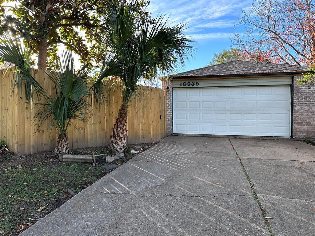 10935 Berry Tree Dr, Houston, TX 77064 - House Rental in Houston, TX ...