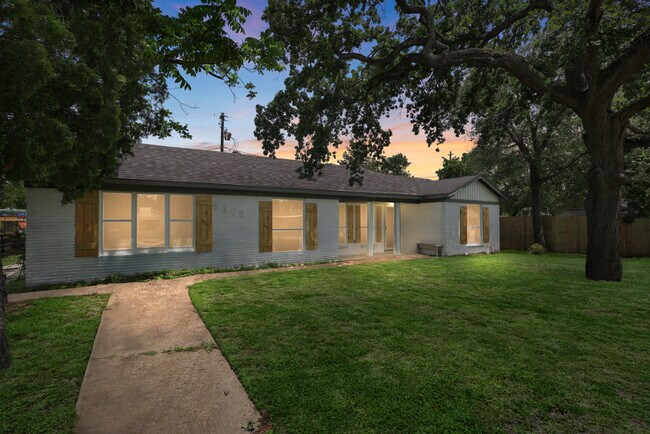 Kashmere Gardens Apartments for Rent with Extra Storage - Houston, TX ...