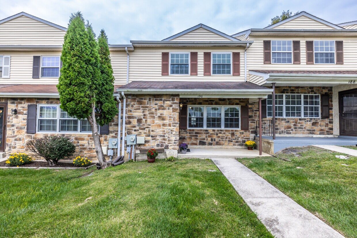 190 Chester Ct, Downingtown, PA 19335 - Townhome Rentals in Downingtown ...