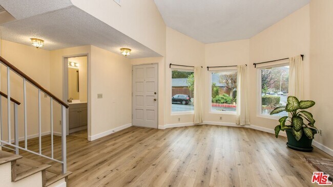 11624 Luanda St, Los Angeles, CA 91342 - House Rental in Los Angeles ...