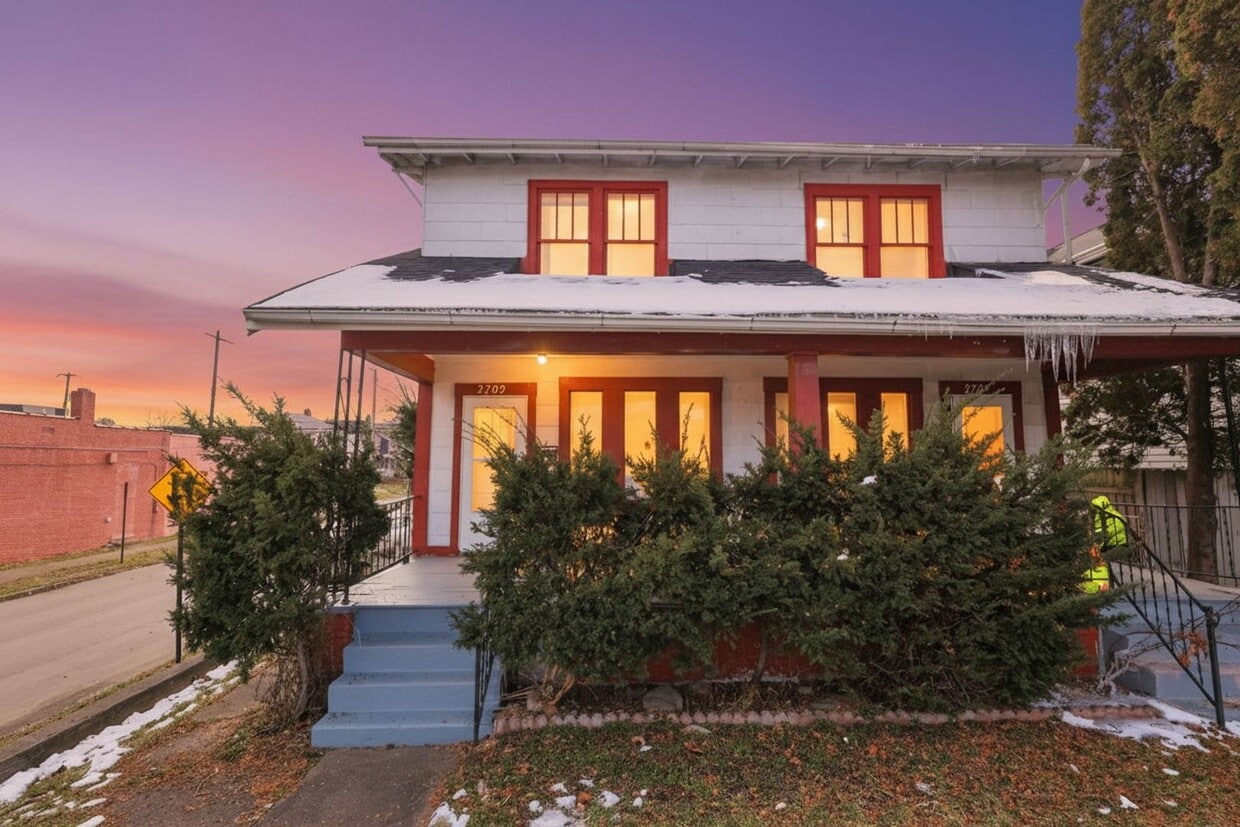 2709-2711-2711 Sullivant Ave Unit 2709, Columbus, OH 43204 - Room for ...