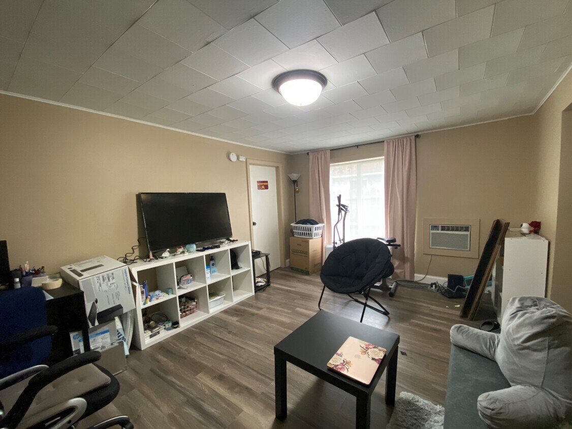 301 6th St NW Unit 2, Rochester, MN 55901 Apartments - Rochester, MN ...