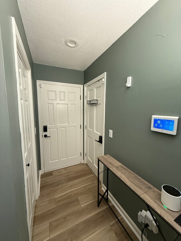 2634 S Forrest Green Dr, Decatur, IL 62521 | Apartments.com