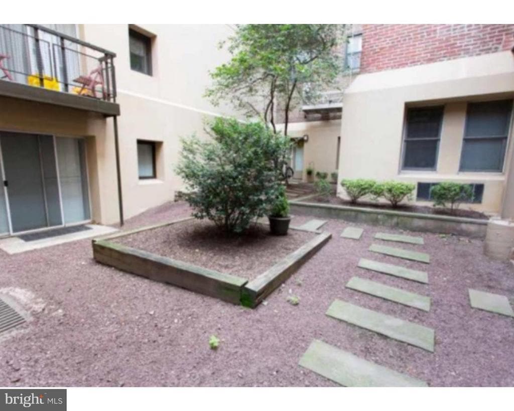 130 Arch St Unit 305, Philadelphia, PA 19106 - Room for Rent in ...