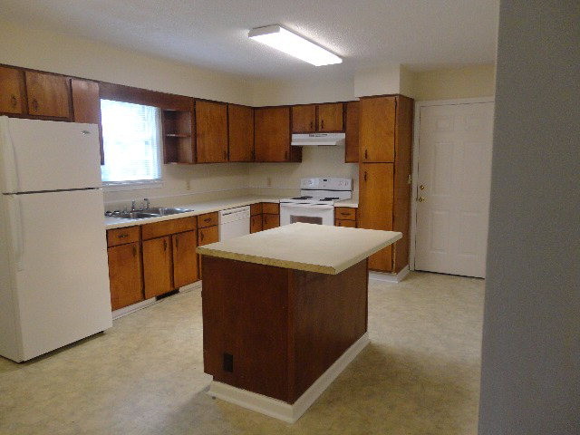 1161 Pinewood Rd, Sumter, SC 29154 - House Rental in Sumter, SC ...