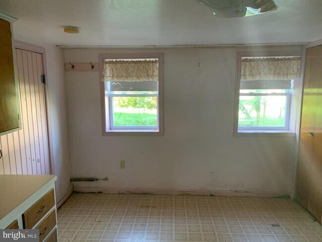 494 Compass Rd Unit B, Gap, PA 17527 - Room for Rent in Gap, PA ...