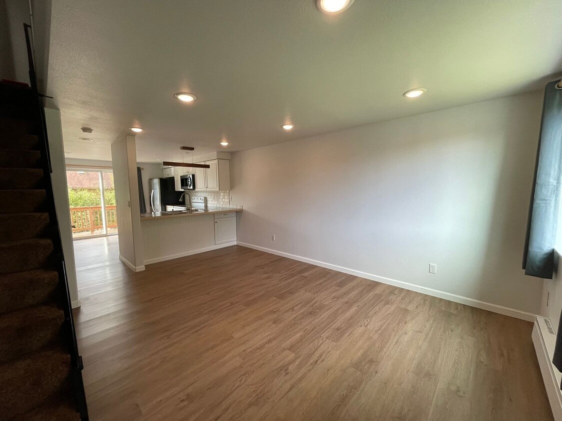 1820G5 Larch St, Kodiak, AK 99615 - House Rental in Kodiak, AK ...