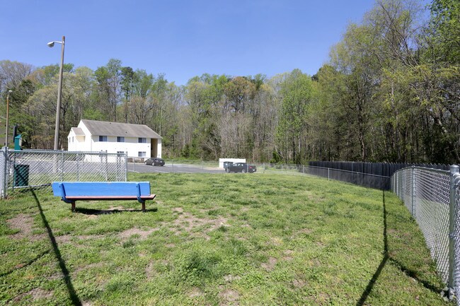 Colonial Ridge Apartments - Colonial Heights, VA | Apartments.com