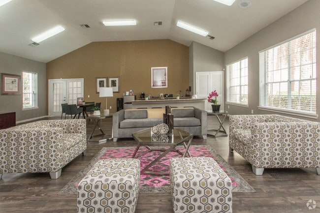 COMPASS AT WINDMILL LAKES - Apartments at 9757 Windwater Dr Houston, TX ...