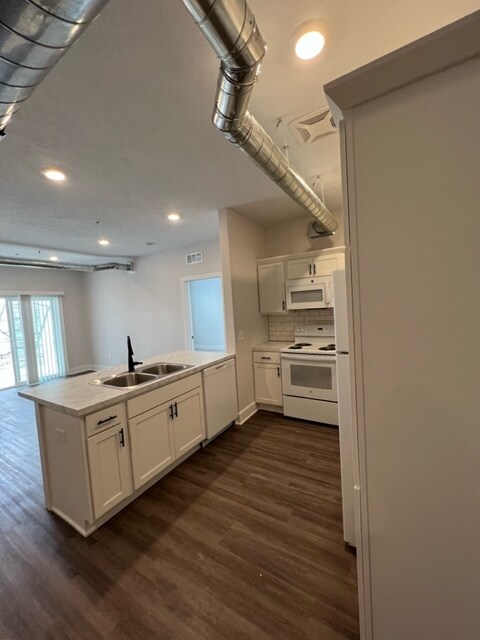 Michigan Street Apartment Homes - Apartments in Grand Rapids, MI ...