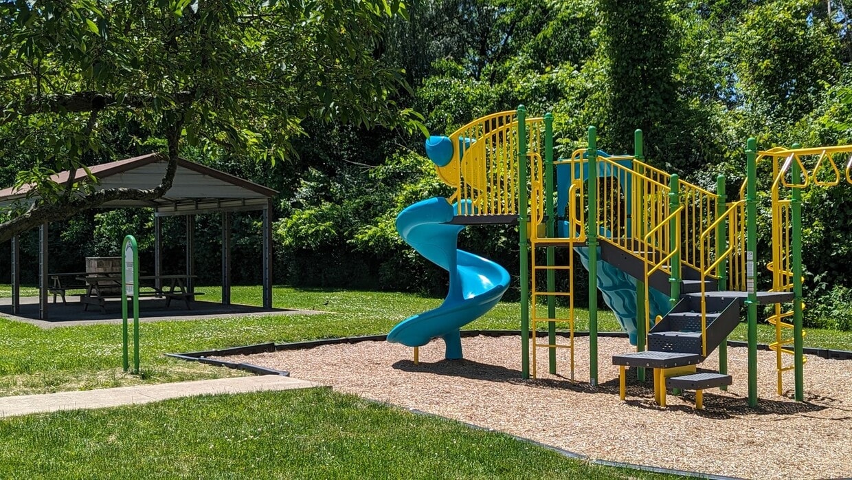 The Acadian Apartments - 21480 Sheldon Rd Brook Park, OH 44142 ...