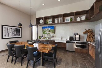 HiLine at Littleton Commons Rentals - Littleton, CO | Apartments.com