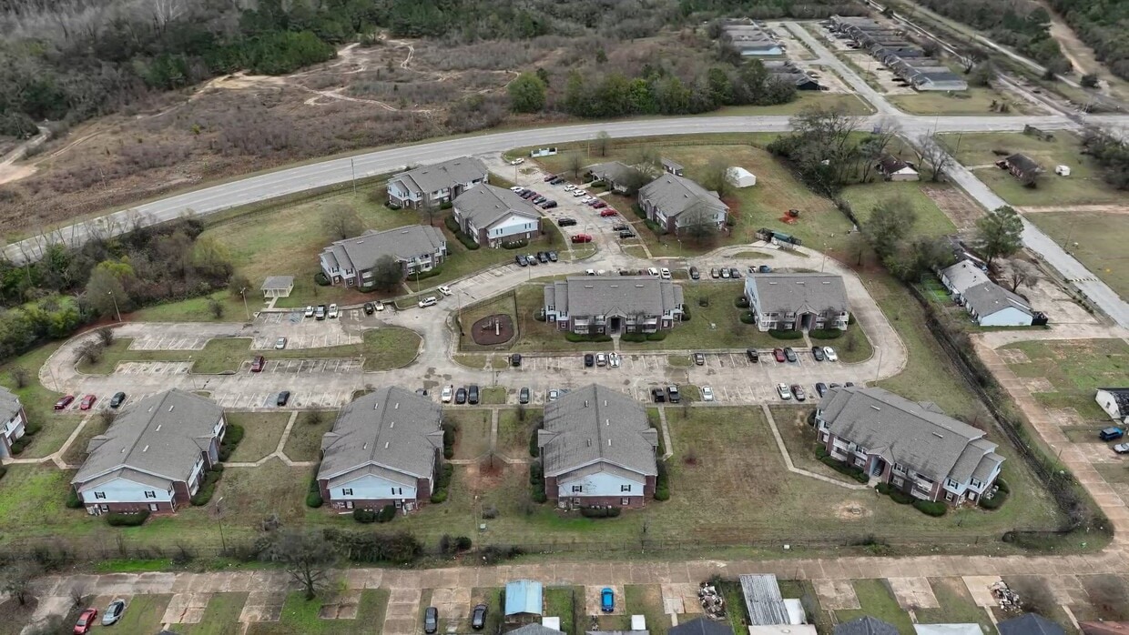 Chase Park - 2421 Chase Park Dr Montgomery, AL 36110 | Apartments.com