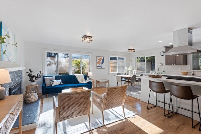 6924 25th Ave SW, Seattle, WA 98106 | Apartments.com