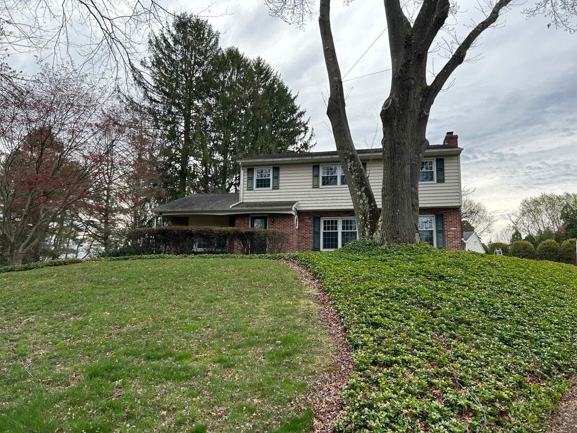 1508 Meadowbrook Ln, West Chester, PA 19380 - House Rental in West ...