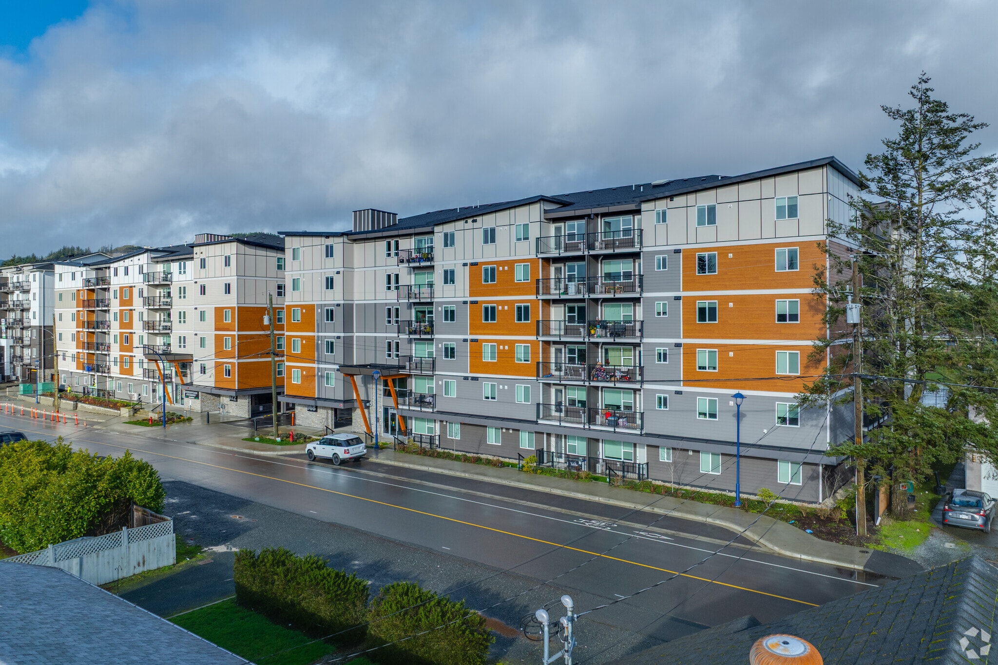Braywood Place Apartments Apartments - 968 Bray Av Langford, BC ...