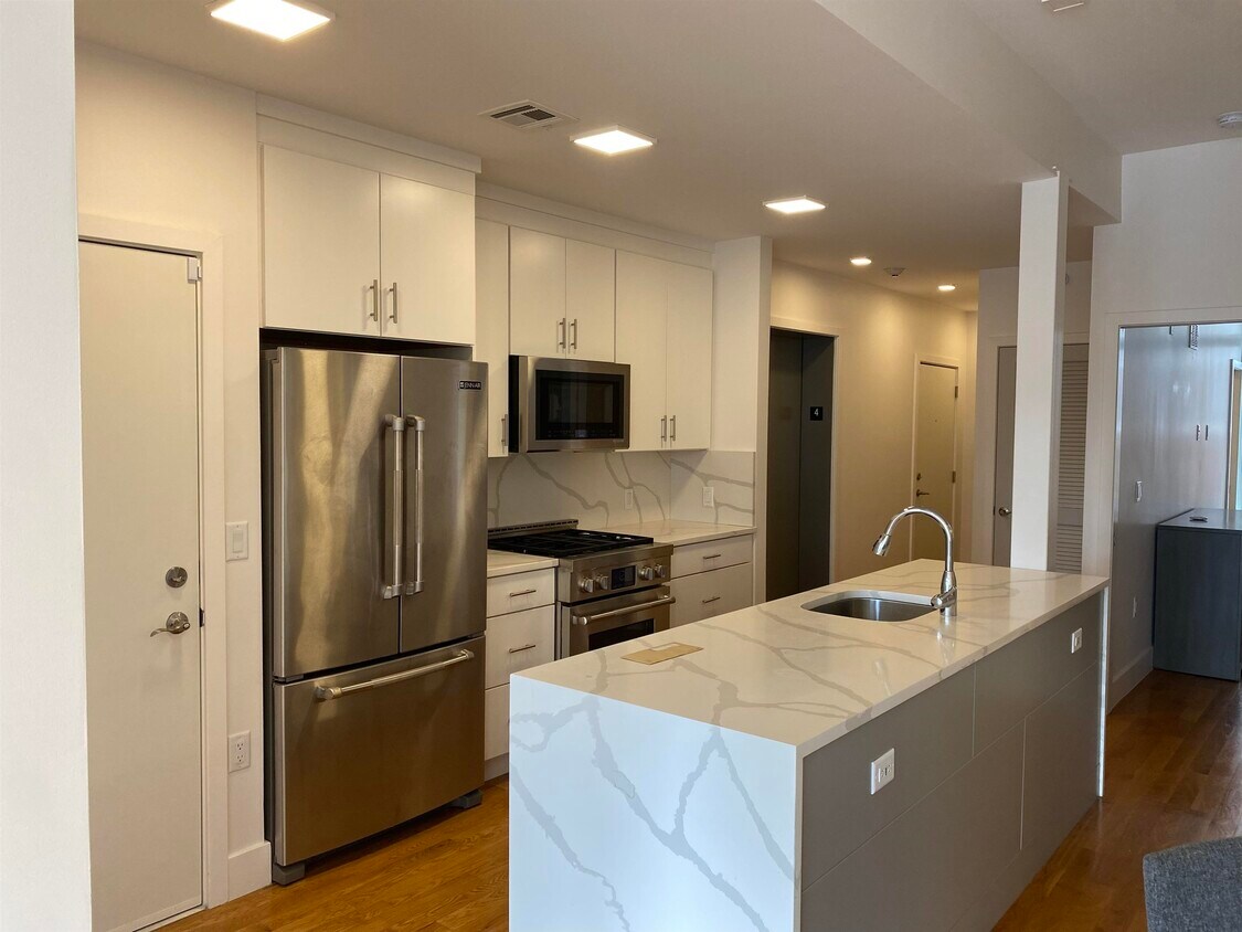 58 Coles St Unit 4B, Jersey City, NJ 07302 - Condo for Rent in Jersey City, NJ | Apartments.com