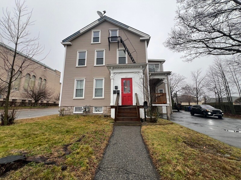321 High St Unit 2F, Fall River, MA 02720 - Condo for Rent in Fall ...