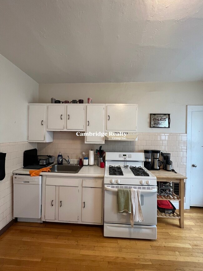256 Summer St Unit 3T, Somerville, MA 02143 - Condo for Rent in ...