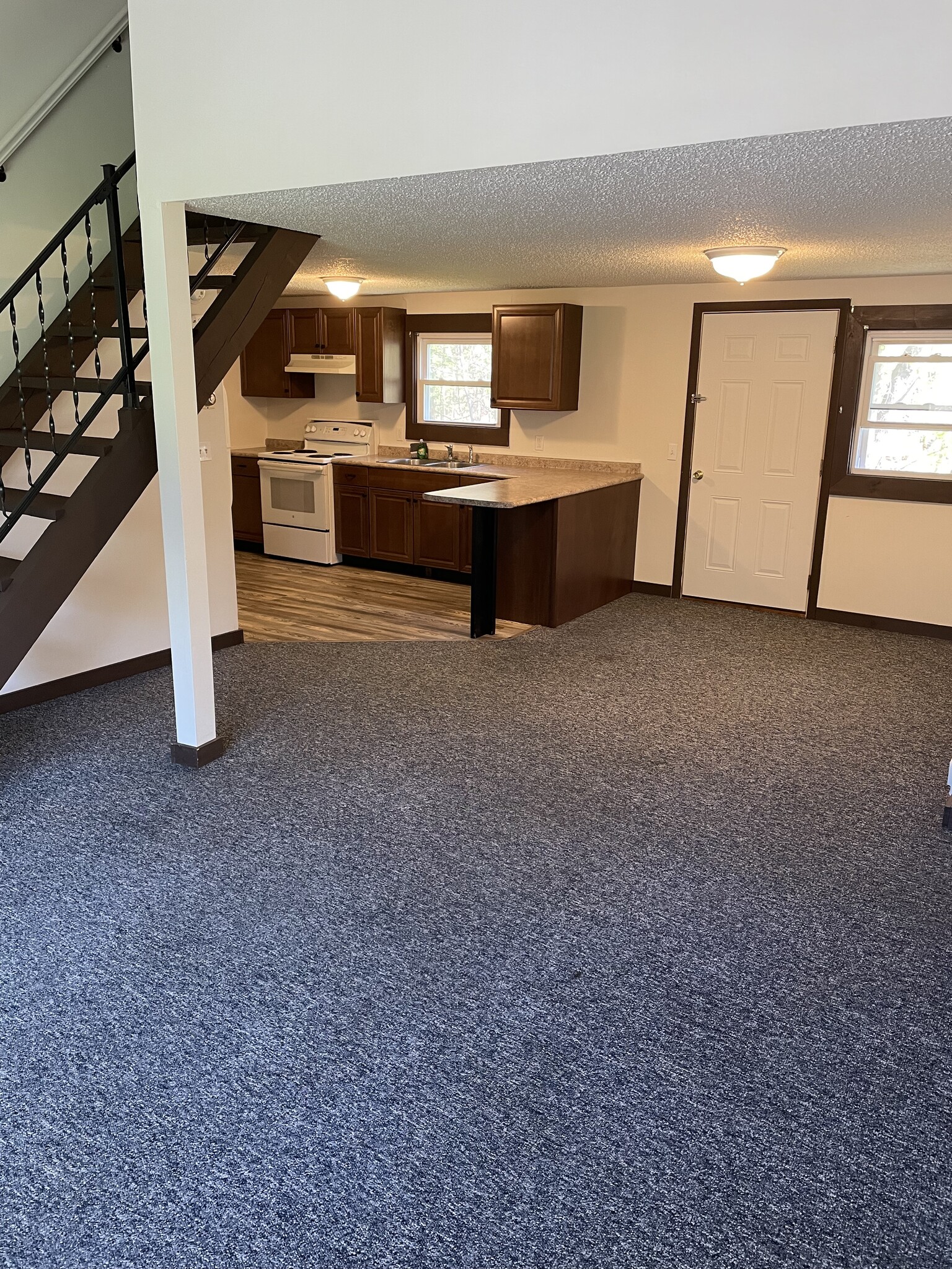4 Prescelly Dr, Skowhegan, ME 04976 - Townhome Rentals in Skowhegan ME ...