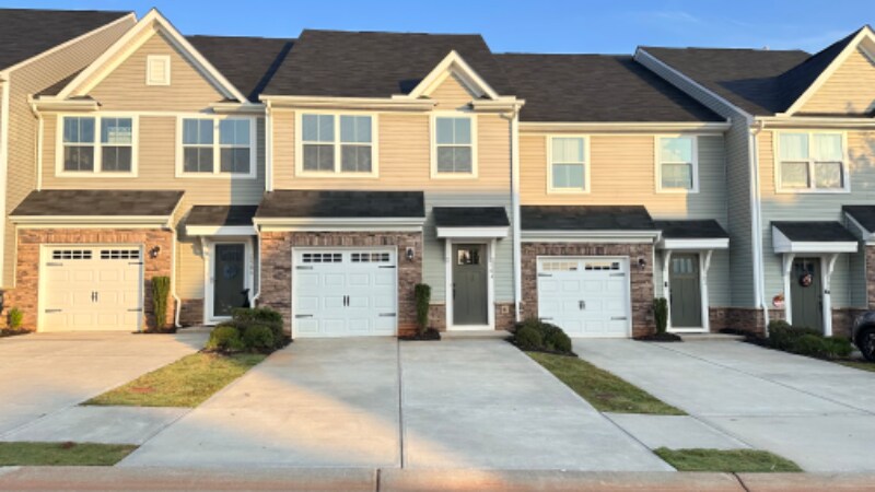 504 Huntingdale Pl, Simpsonville, SC 29681 | Apartments.com